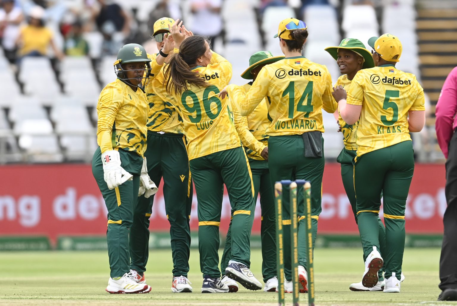 WOLVAARDT, LUUS DELIVER A MASTERCLASS IN PROTEAS WOMEN’S VICTORY OVER IRELAND IN FIRST T20I ...